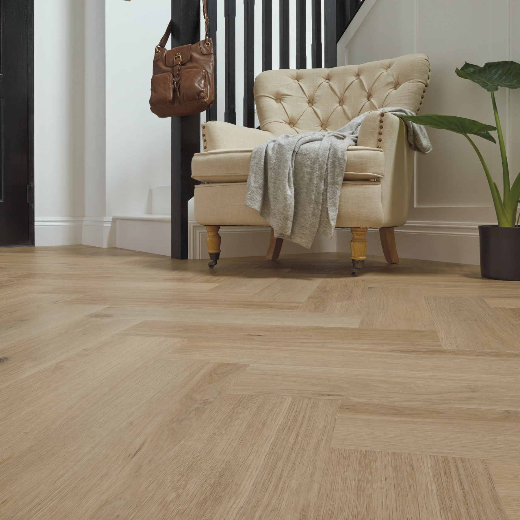 Karndean Korlok Select 6" x 24" Canadian Urban Oak Herringbone Wood ...